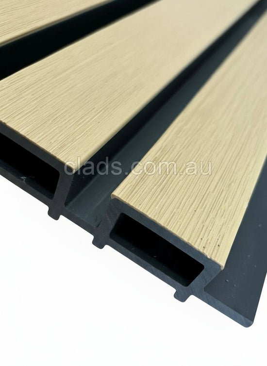 External Half Cladding Natural Oak Color 4 Slat 5.8 M | Cladding ...